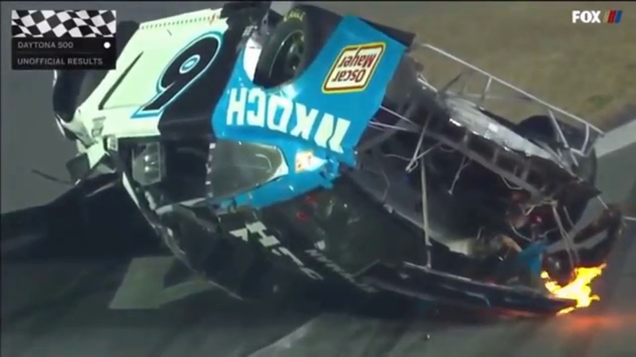 Ryan Newman Terrifying Crash in Final Lap at Daytona 500 - YouTube
