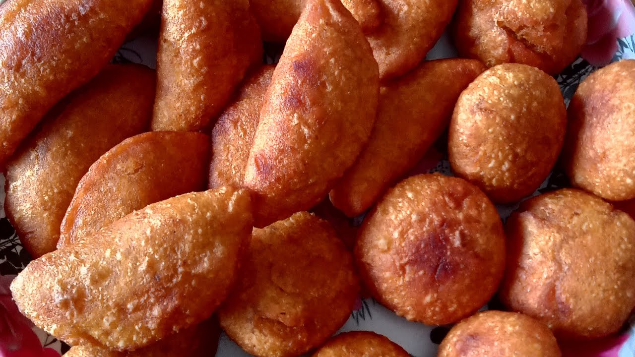 তি ল ও নারকেল ।এর খুবই মজাদার পিঠা। tel coconut pitha recipe।#tel # ...