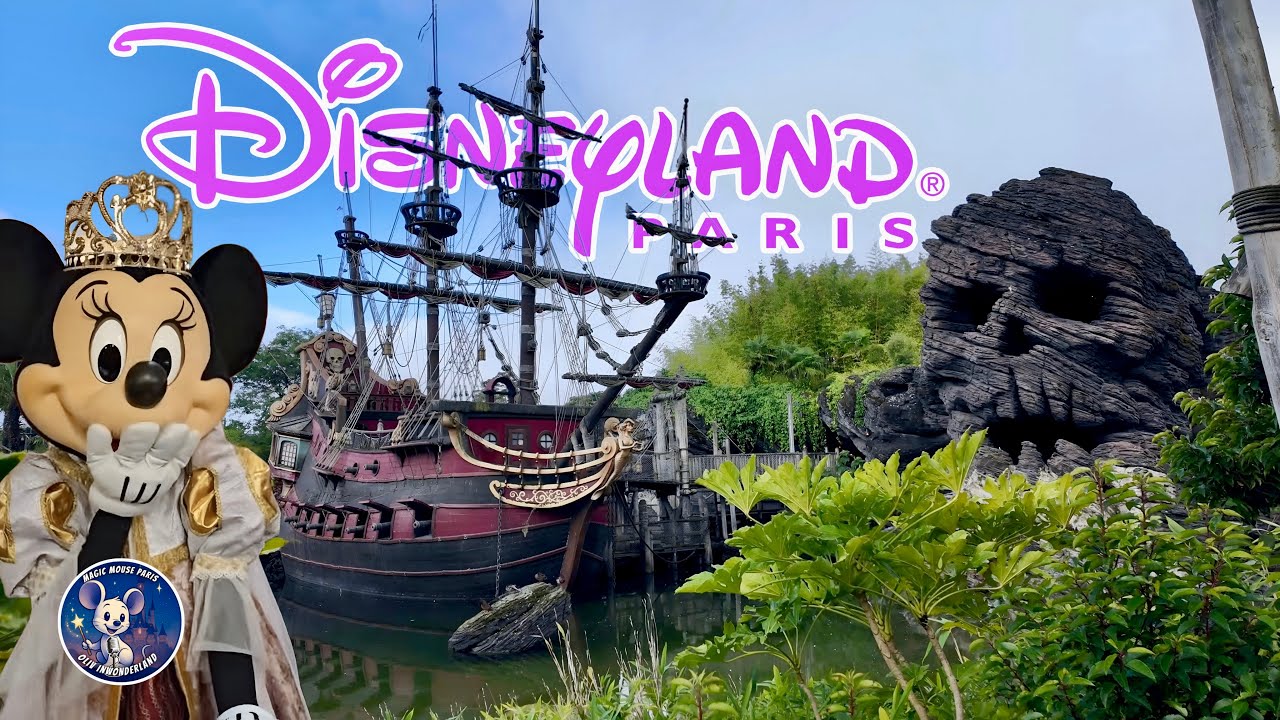 DISNEYLAND PARIS - SECRET PASSAGES WALKTHROUGH - YouTube