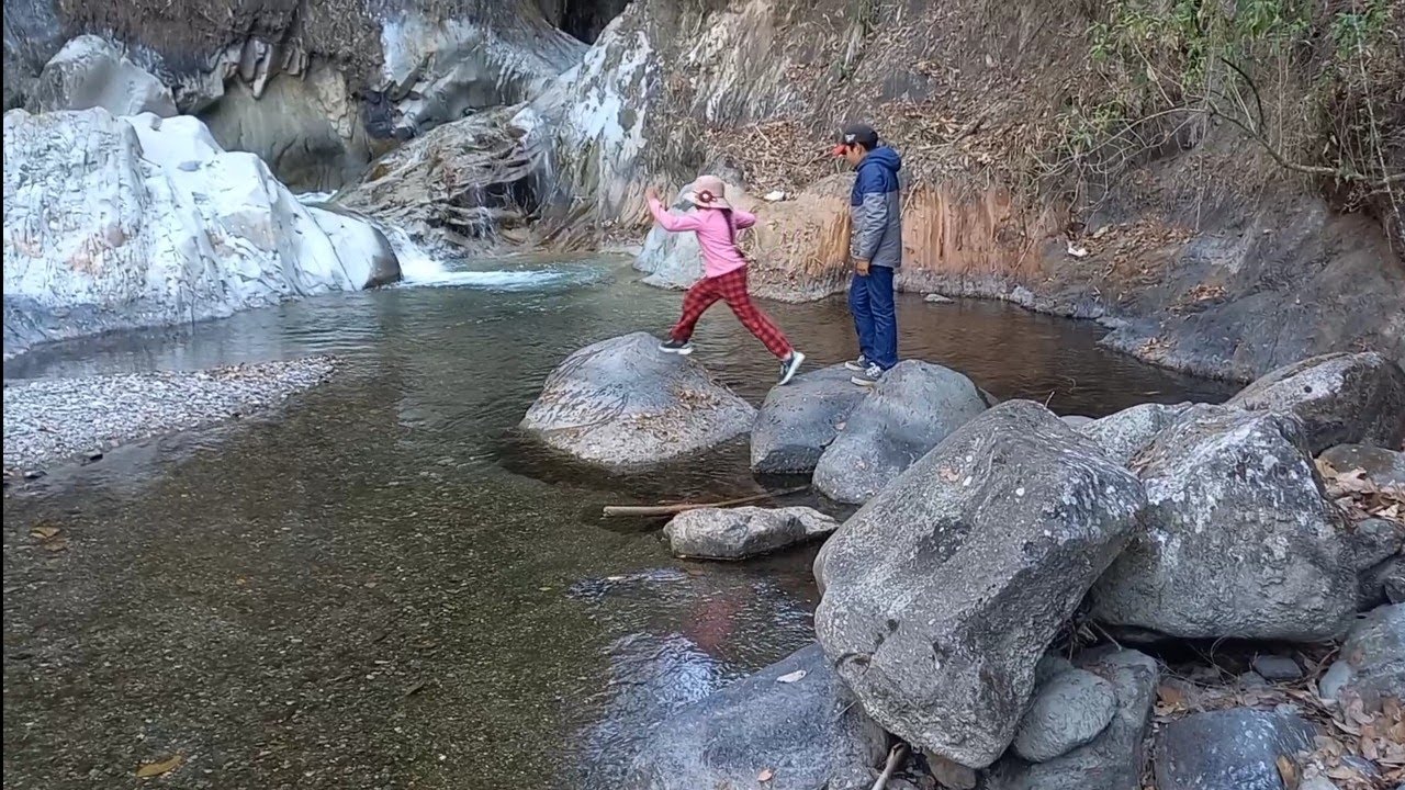 Fuimos a Infiernillo y preparamos un rico caldo de camarón, un lugar ...