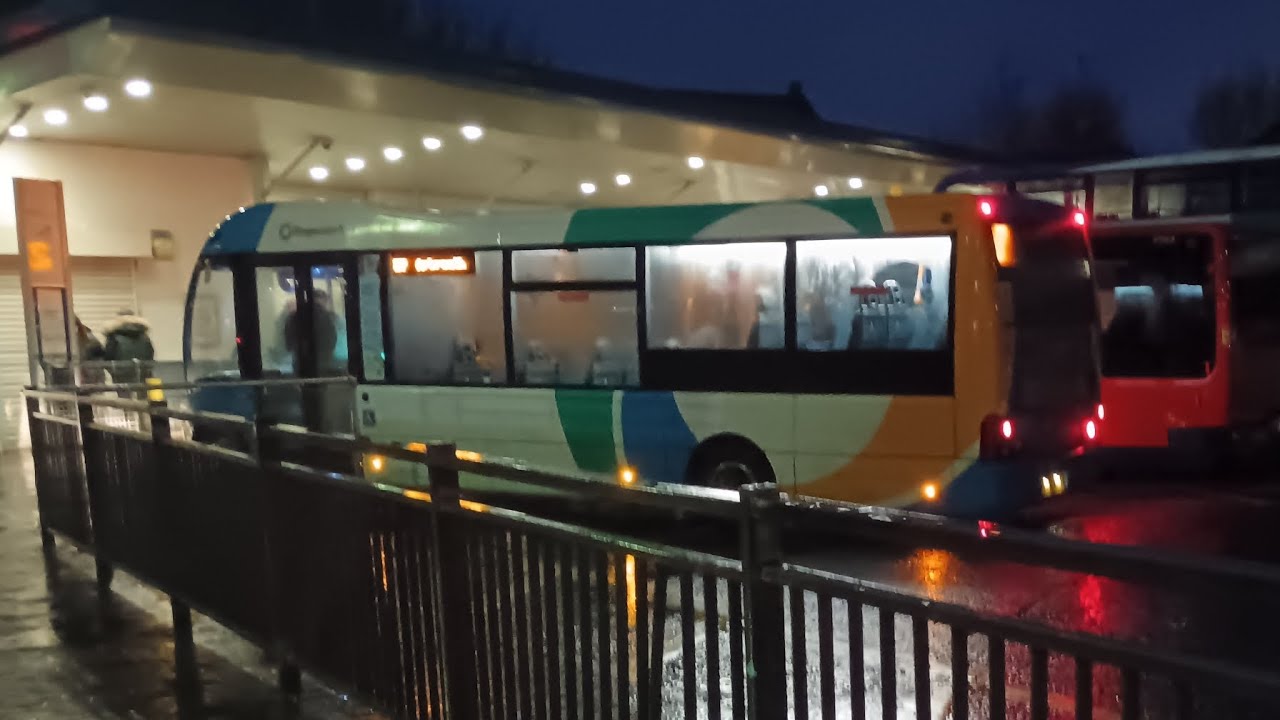 Troublesome exit Stagecoach East scotland 47814 Optare Solo SR SV12 AOZ ...