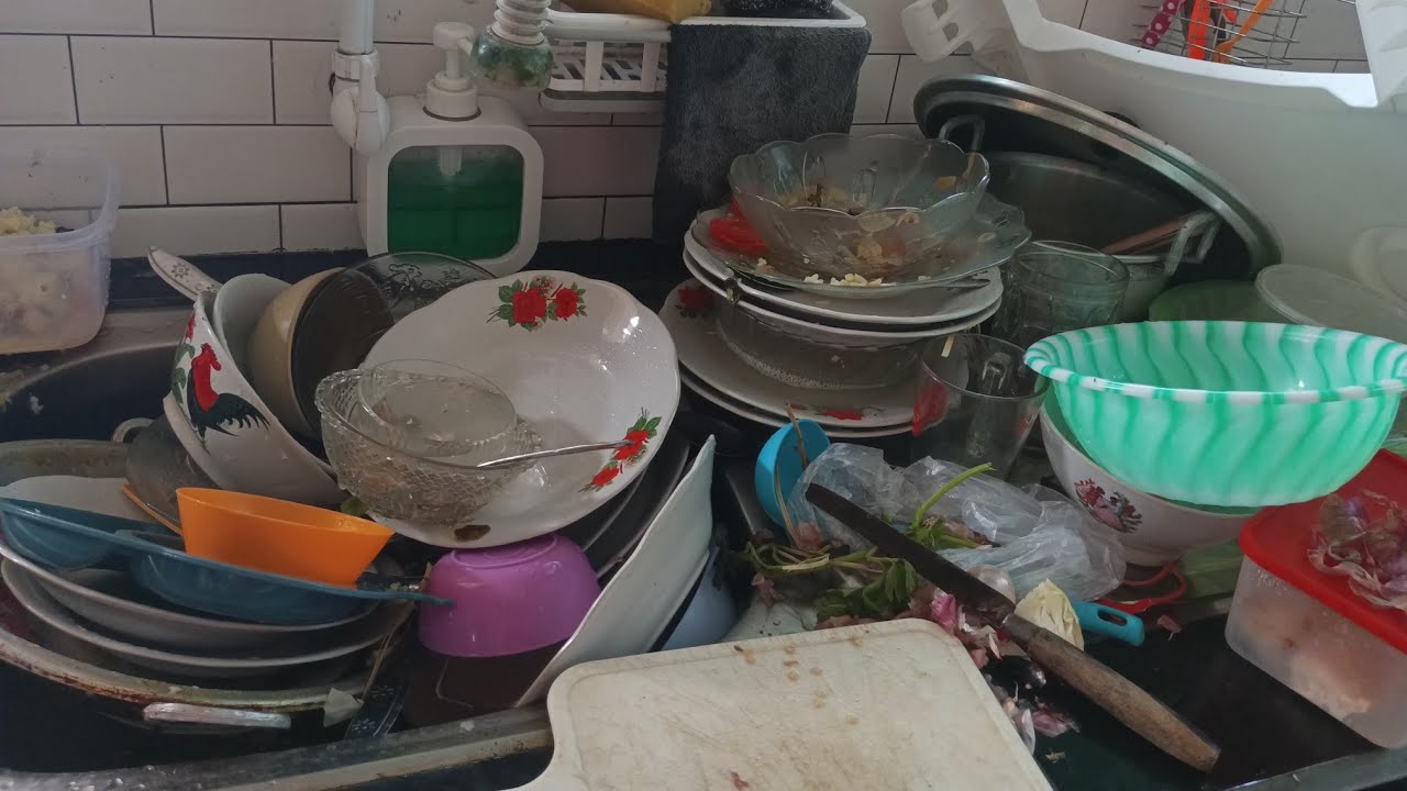 CLEANING EXTREMELY DIRTY MESSY KITCHEN satisfying cleaning motivation ...