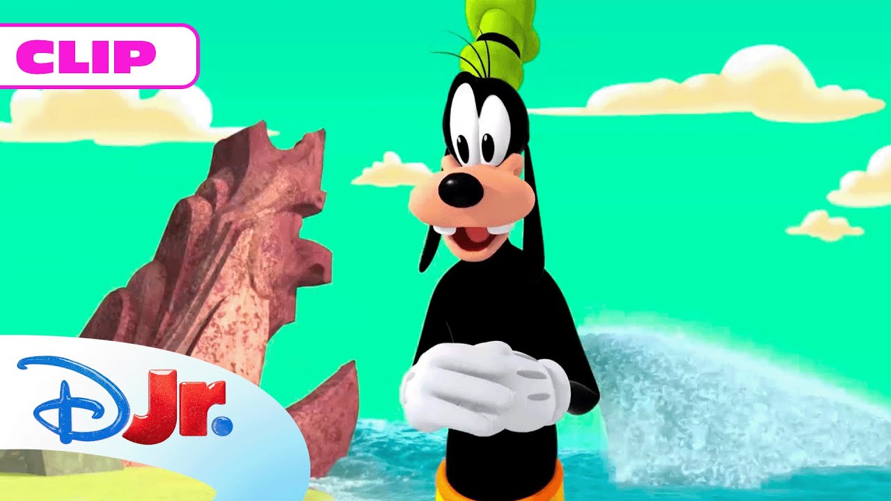 MICKEY MOUSE FUNHOUSE: Goofy, el surfero 🏄 | @DisneyJuniorES - YouTube