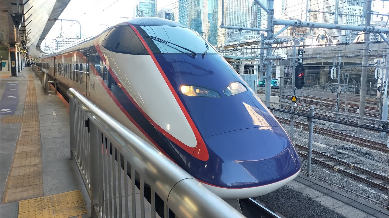 【東北新幹線】E3系2000番台L70編成つばさ127号+E2系J69編成ディズニーリゾートラッピングやまびこ127号 - YouTube