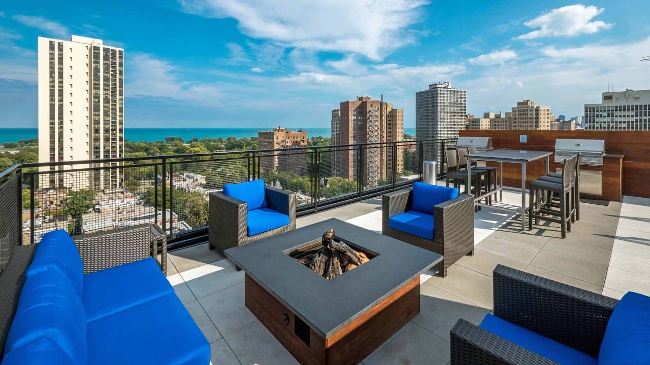 Rent a Lincoln Park convertible with a balcony - YouTube