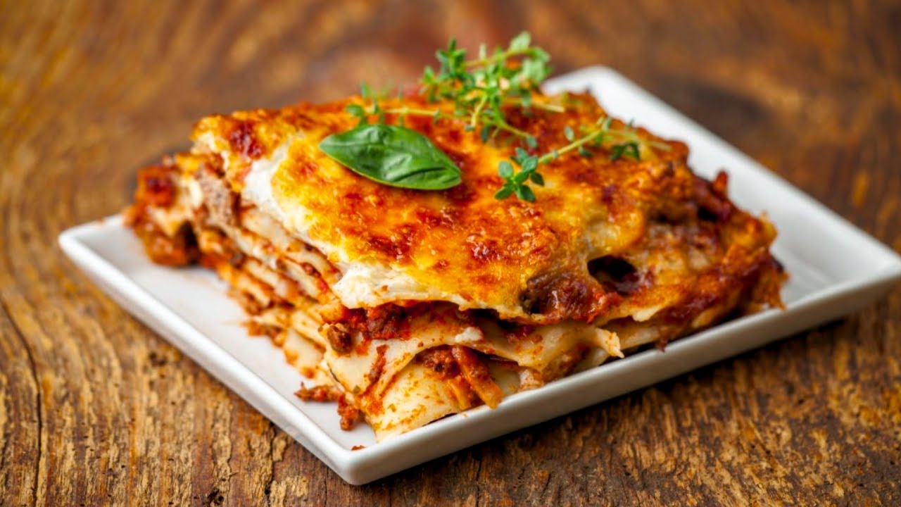 First try Lasagnas, so easy you can't fail it ! Delicious Lasagna ...