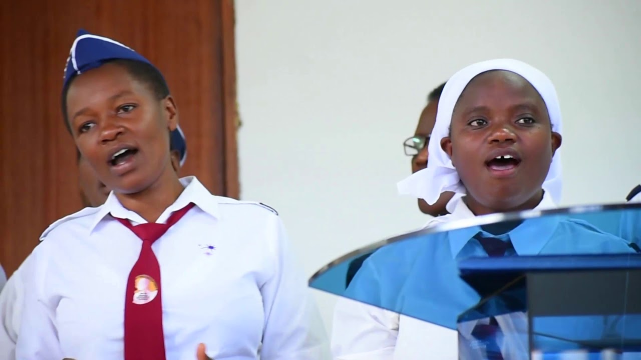 Family Life SDA Church Eldoret, performing Zaka na Sadaka - YouTube