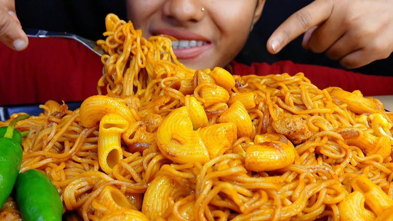HOT & SPICY NOODLES || MACARONI + MAGGIE EATING MUKBANG | HOMEMADE FOOD ...