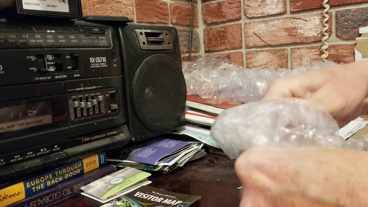 Busting Plastic Bubble Wrap Plastic ! ~~~video shorts ~~~ - YouTube