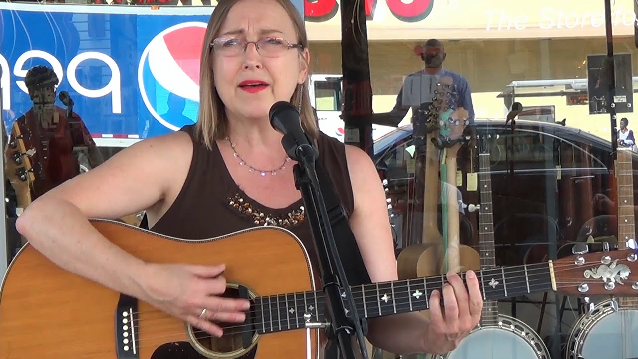 Esther Haynes performs Billie Holiday - YouTube