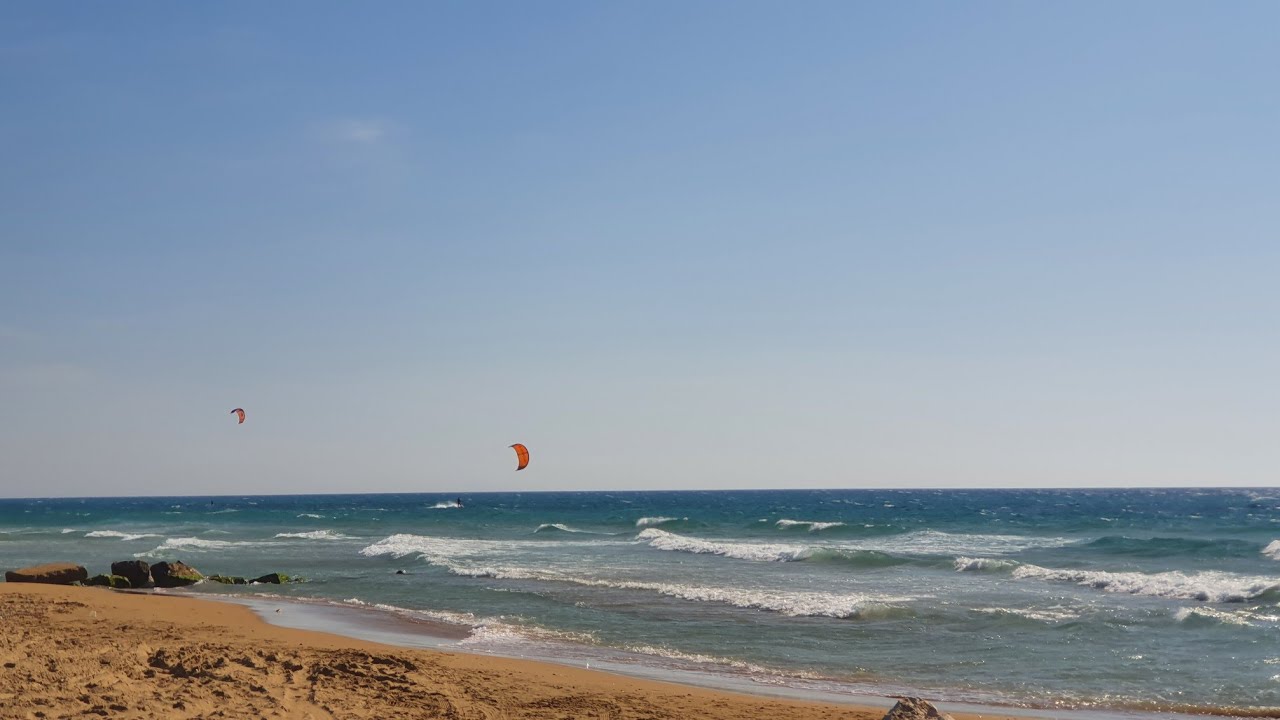 חוף הסטודנטים (student beach) - YouTube