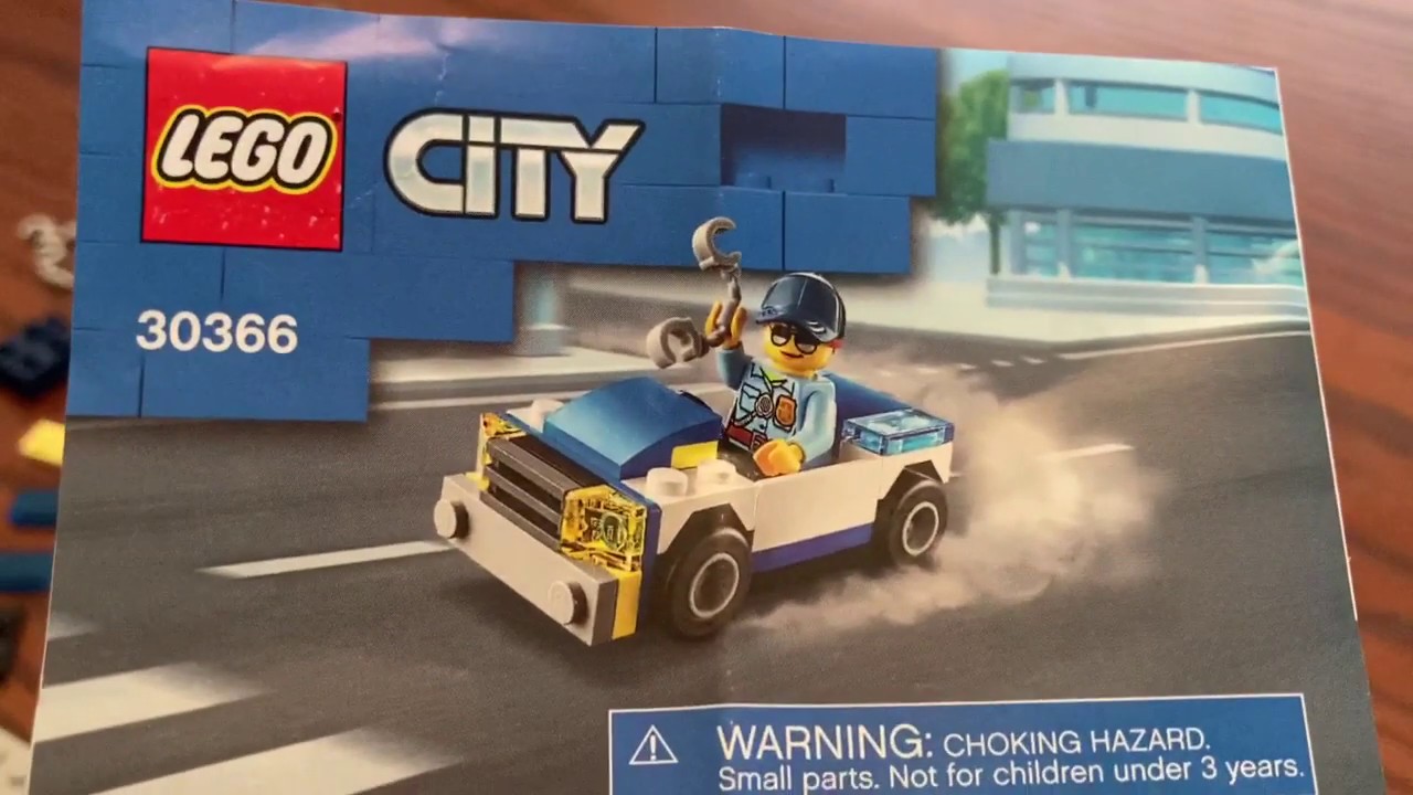 LEGO City Blue & White Police Car Polybag 30366 - YouTube