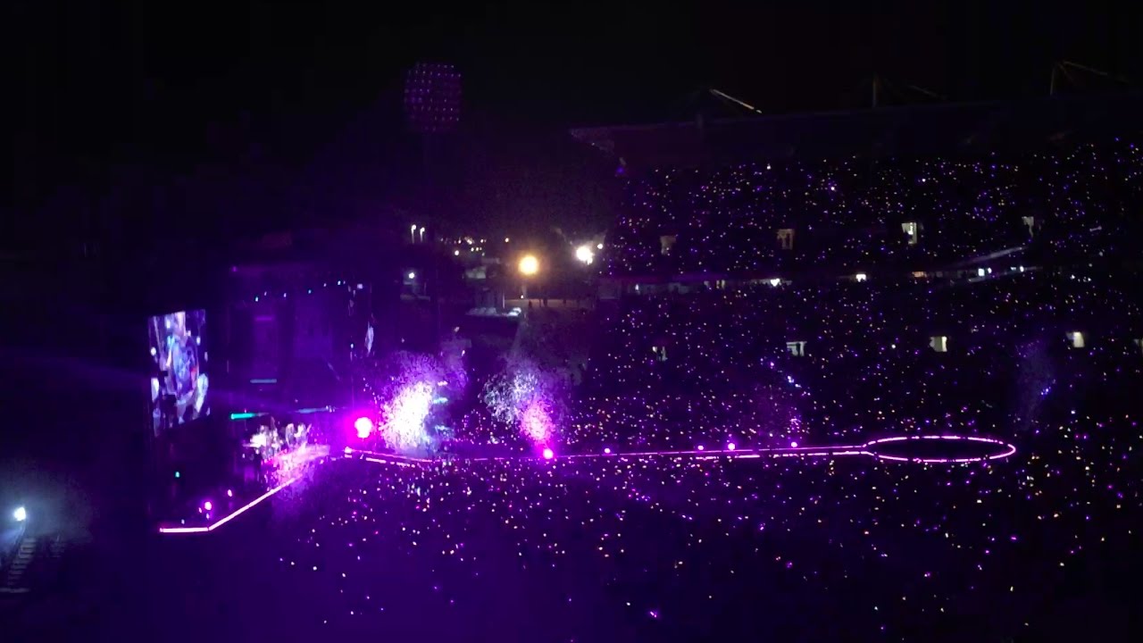 Coldplay Auckland 2016 - Every Teardrop is a Waterfall LIVE - YouTube