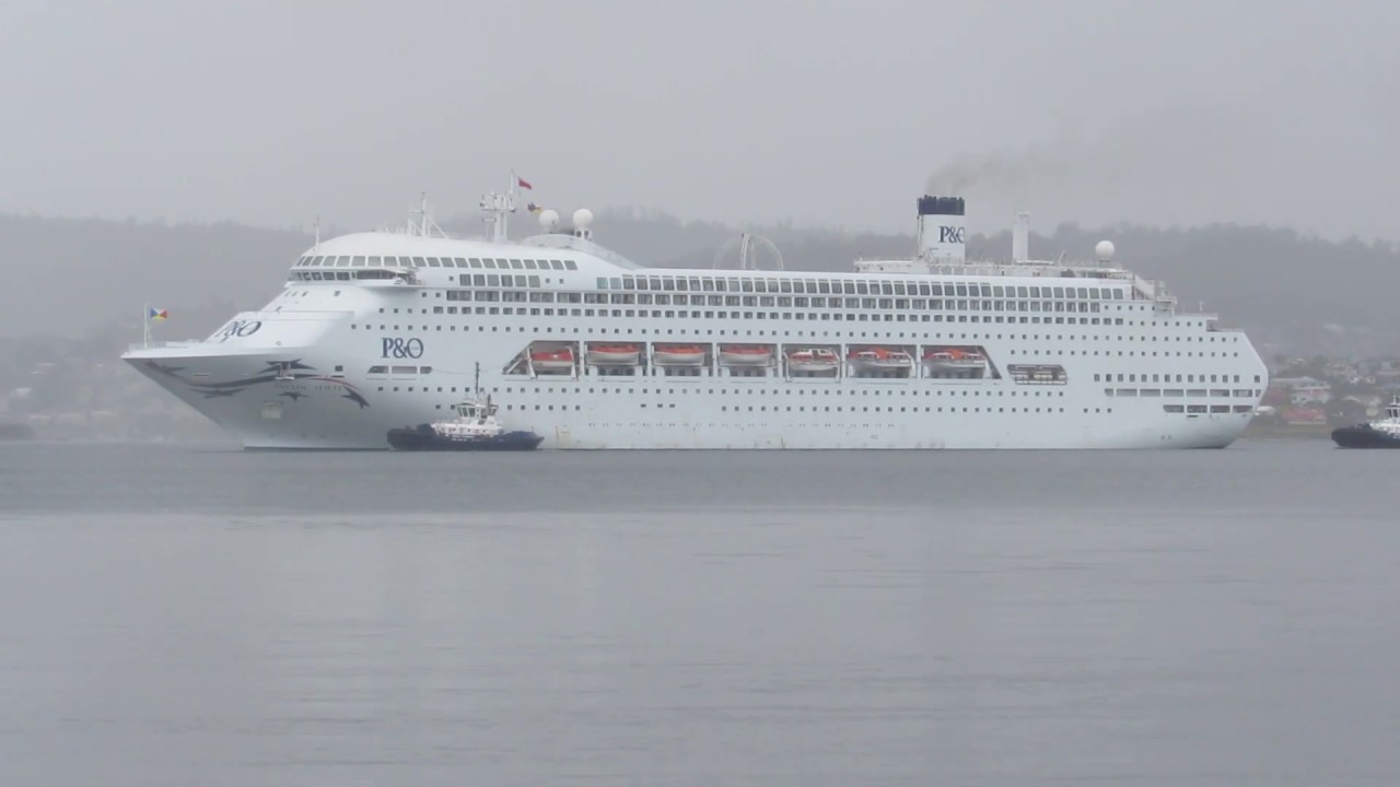 Pacific Jewel Arriving in to Hobart - YouTube