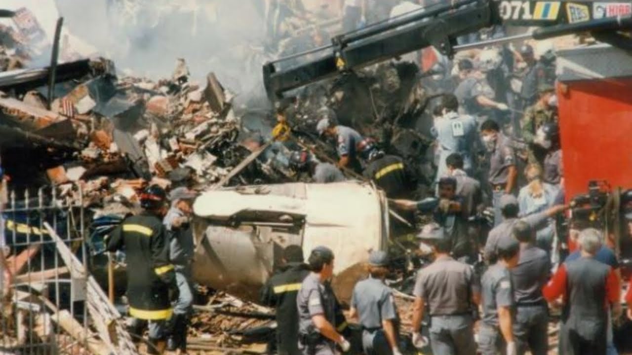 TAM vuelo 402 CVR (sub español) - YouTube