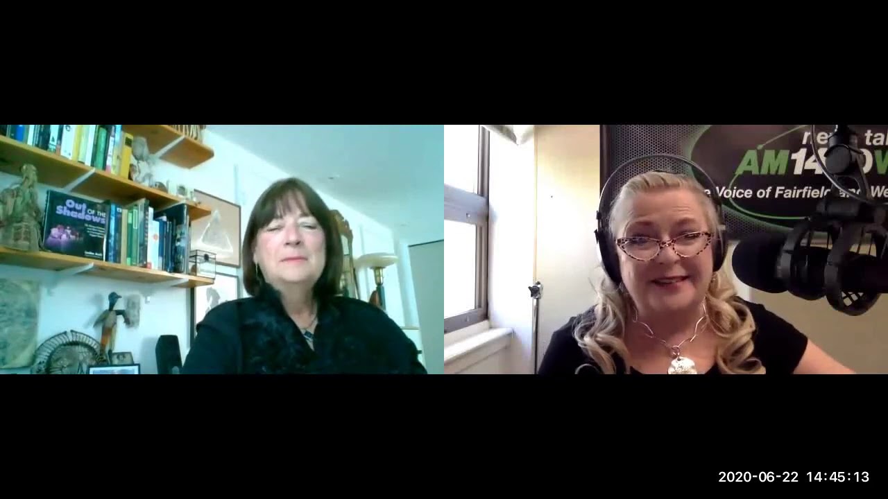 Part 1: Leslee Asch, Master Puppeteer Interview - YouTube