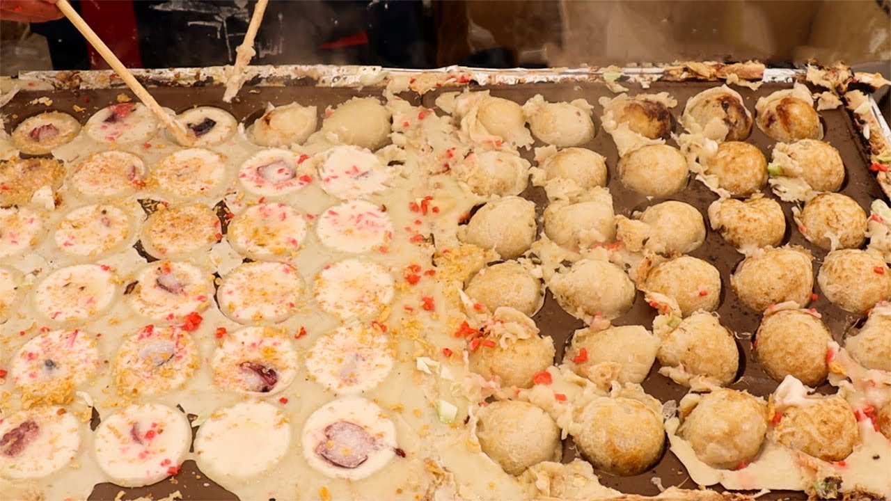 Japanese Street Food - TAKOYAKI たこ焼き Octopus Balls Fukuoka Japan - YouTube