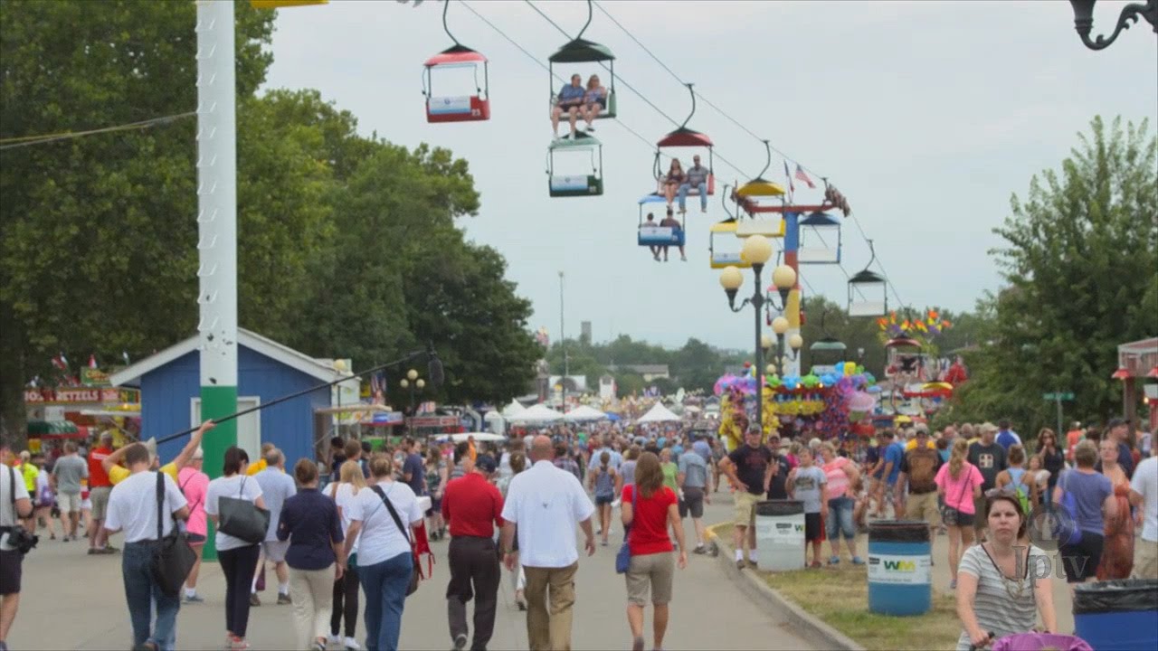 Caucus Countdown: Fair Contenders - YouTube