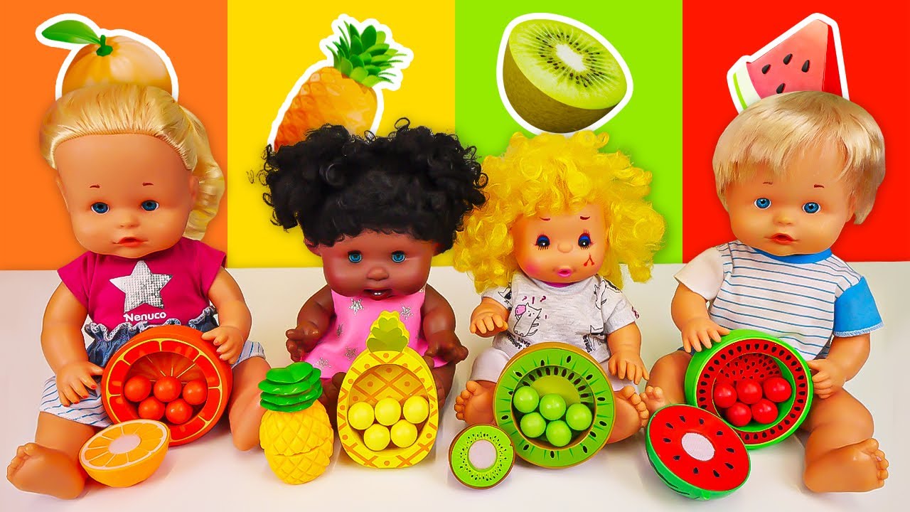 Baby dolls collect multicoloured balls and play with toy fruits. Play ...