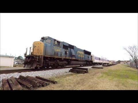 CSX 4772 Leads W008! - YouTube