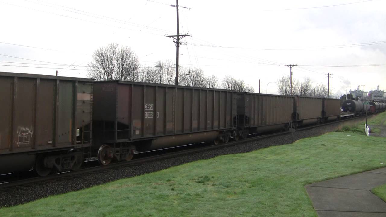 BNSF 6414 Leads A Mixed Freight @ Old Town Tacoma, WA w Canon HF11 ...