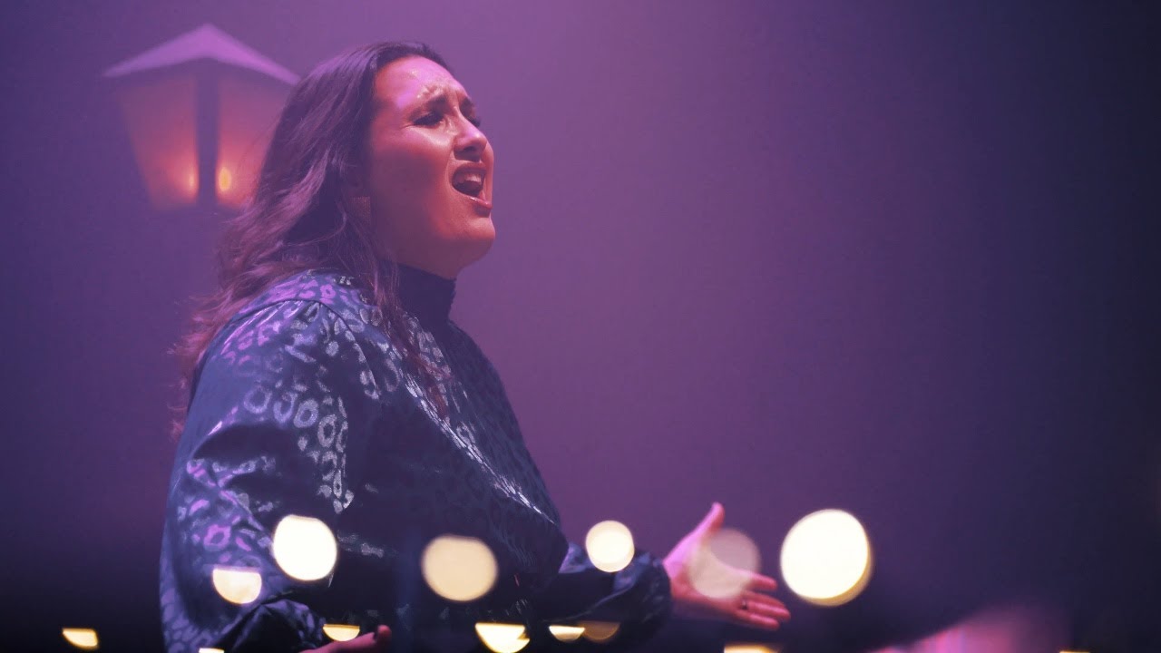 Sanará - Flavia Cruz. Juan Antonio Rguez (vídeo oficial). - YouTube