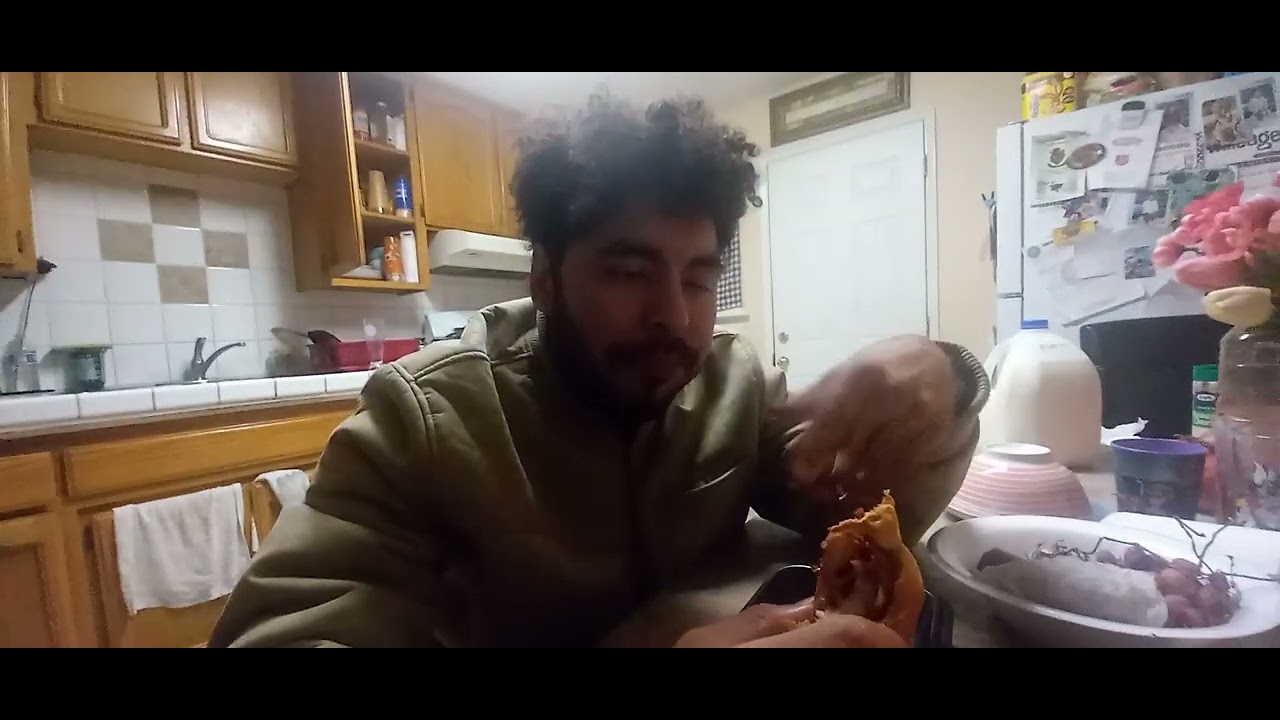 The Atomic chicken sandwich challenge🌶 🐔🥪🤯 - YouTube