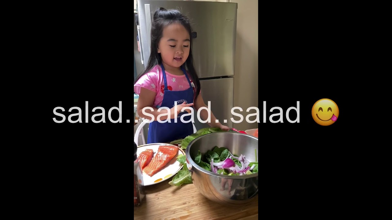 Little chef cooking episode 3 - YouTube