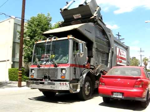Athens Disposal Mack/Pacific Series McNeilus - YouTube