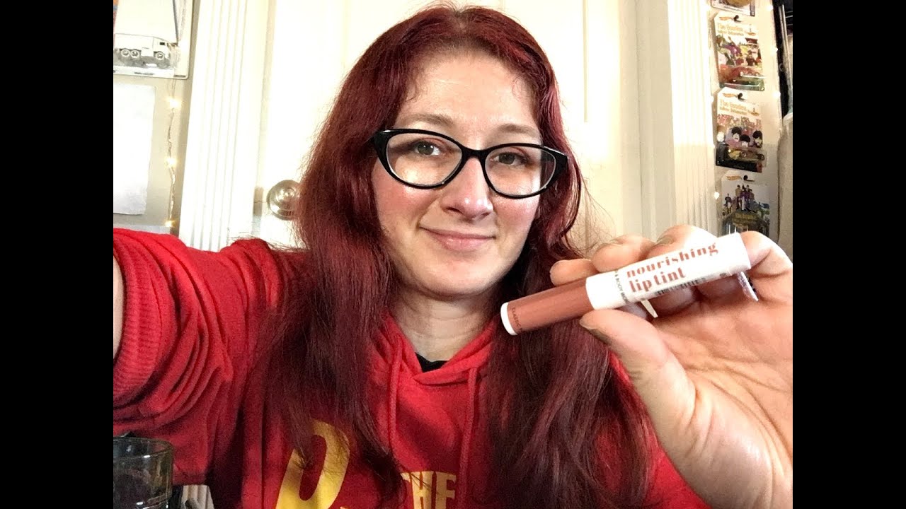 Review - Bath & Body Works Nourishing Lip Tint in Classic Nude - YouTube