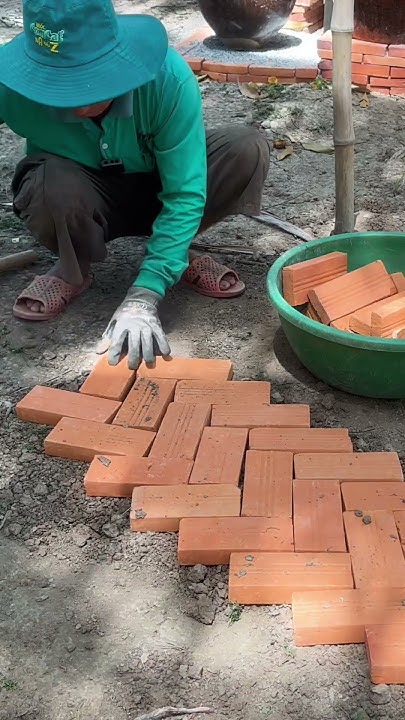 How to arrange bricks to create a beautiful walkway - YouTube
