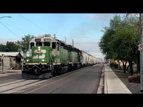 Trains in Phoenix, AZ 11/17/23 Feat. BNSF 1686 & BNSF 1968 Streetrunning,, BNSF 1834 Solo, D8 ...