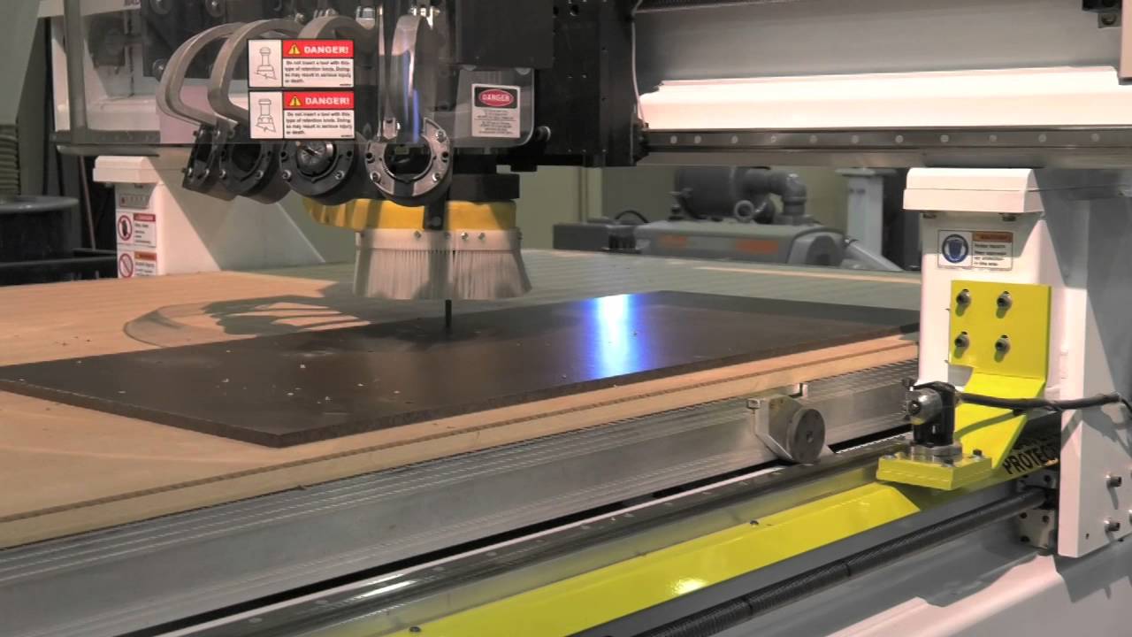 Thermwood Model 45 Machining Phenolic Sheet - YouTube