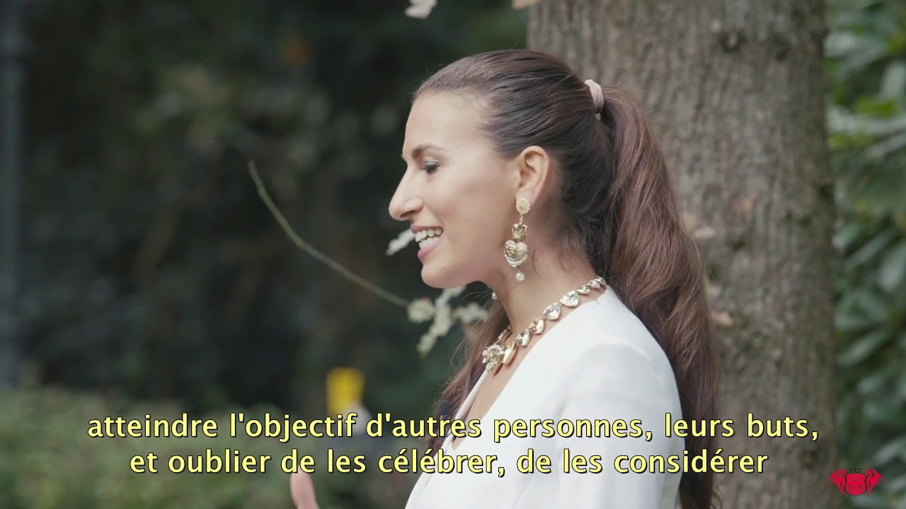 Andreea Cimbala. Comment construire une équipe solide. - YouTube
