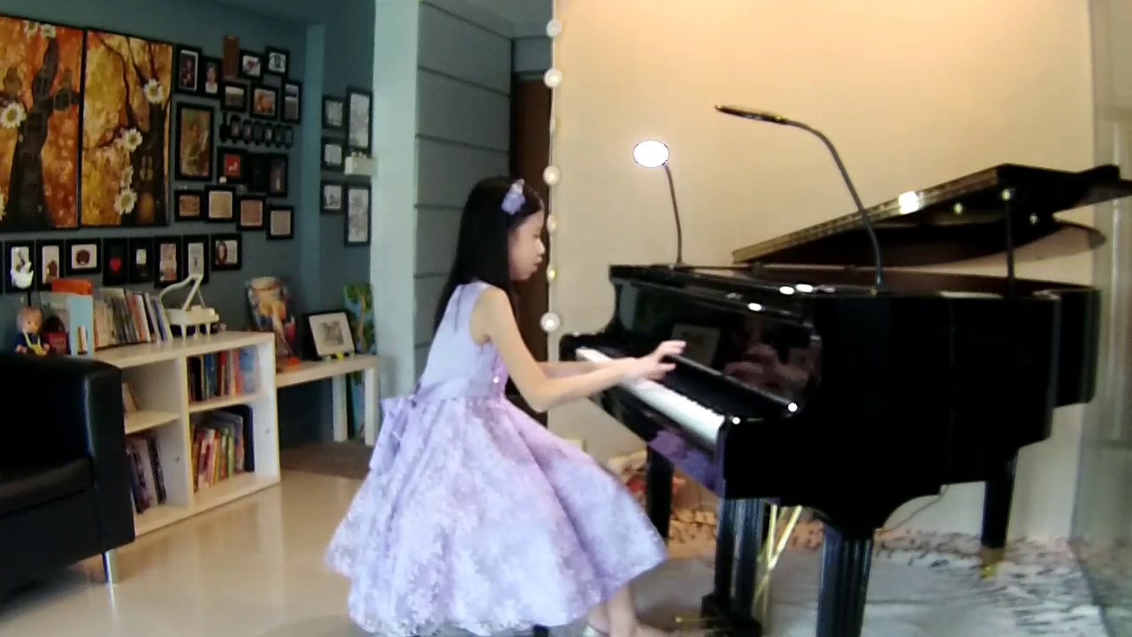 Haydn Sonata in D major Hob.XVI/37 (1st mov) - Crystal Hwang (10 yrs ...