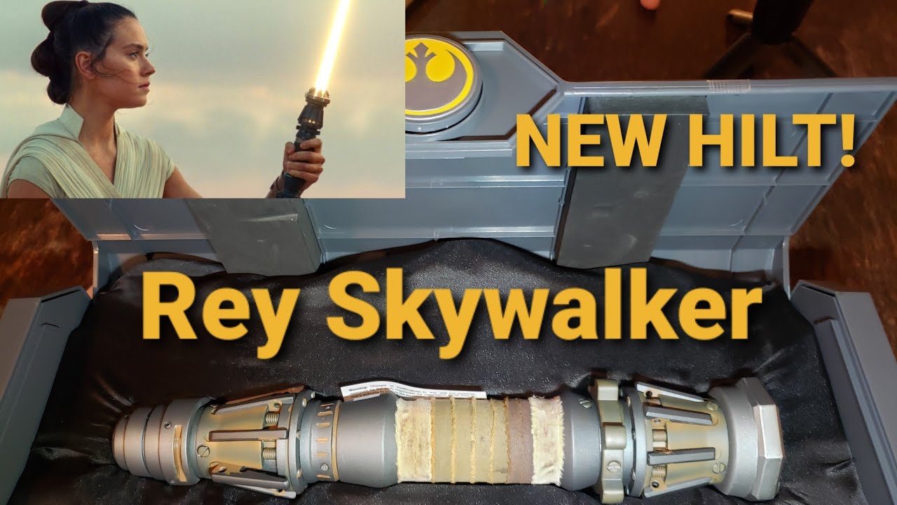 New Star Wars Galaxy's Edge Legacy Lightsaber Hilt Rey Skywalker ...