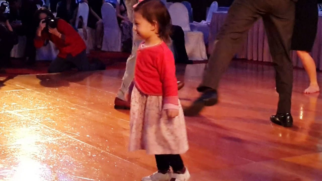 2 Year Old Phoenix, Dancing - YouTube