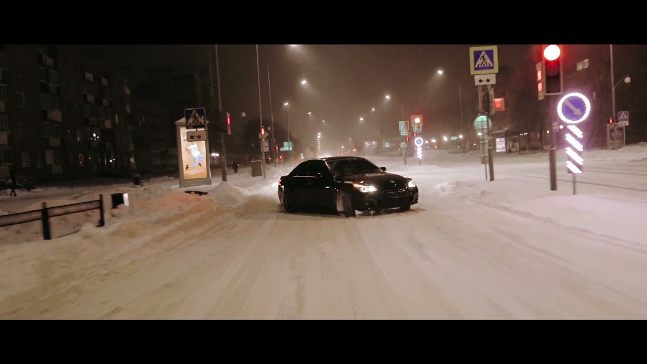 BMW M5 E60 Night Snow Drift - YouTube