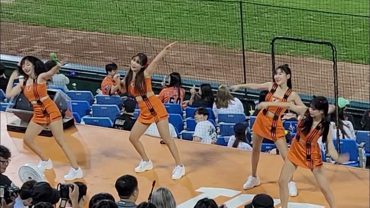 20230918 홈경기 14차전 kt위즈전 3회 치어리더공연 - YouTube