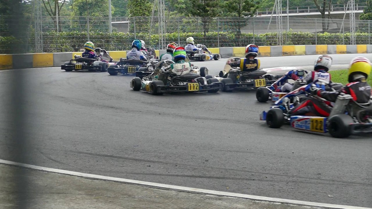 GO KART RACING - ( paddock scene ) - YouTube