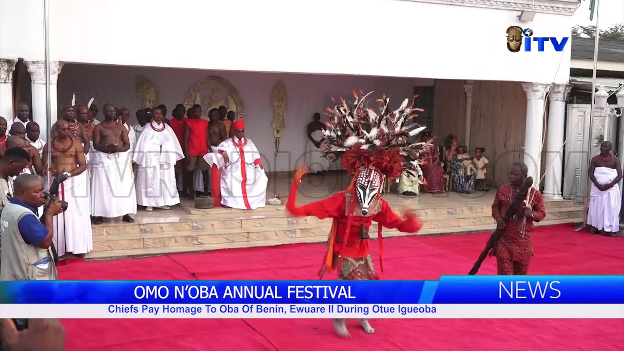 Chiefs pay homage to Oba of Benin during Otue Igueoba - YouTube