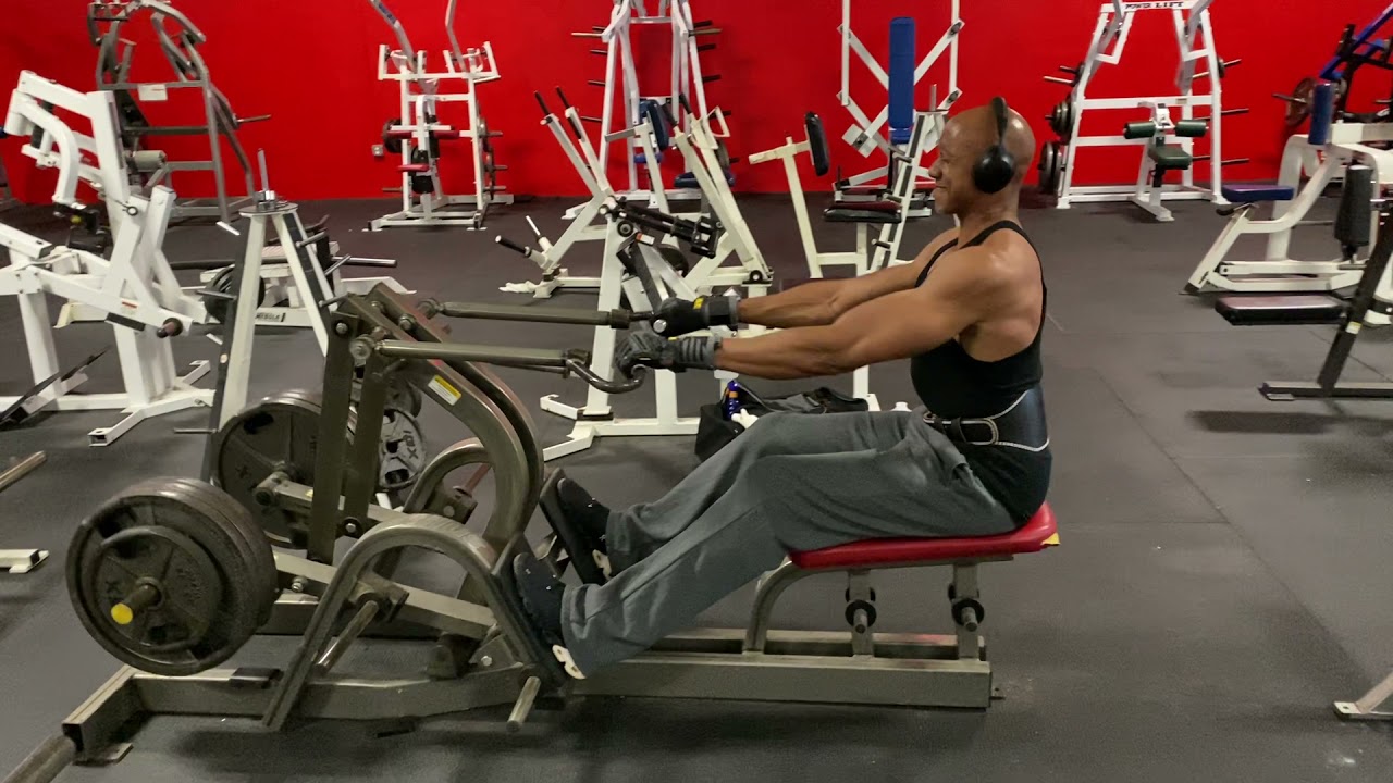 Nautilus XPLOAD Seated Row - YouTube