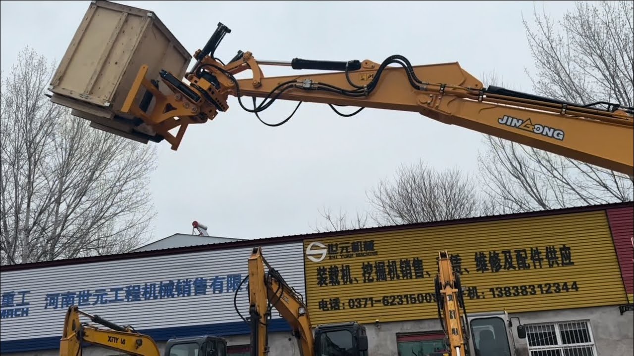 Excavator universal forklift - YouTube