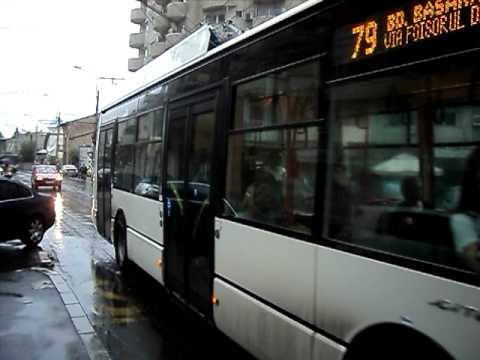 Troleibuzul Astra Irisbus Citelis #5400 pe linia 79 sosind in statia ''Calea Calarasilor''