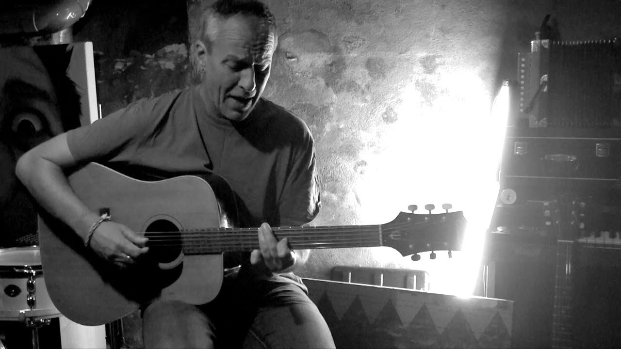 Dave Greaves 'I can’t make you love me' - YouTube