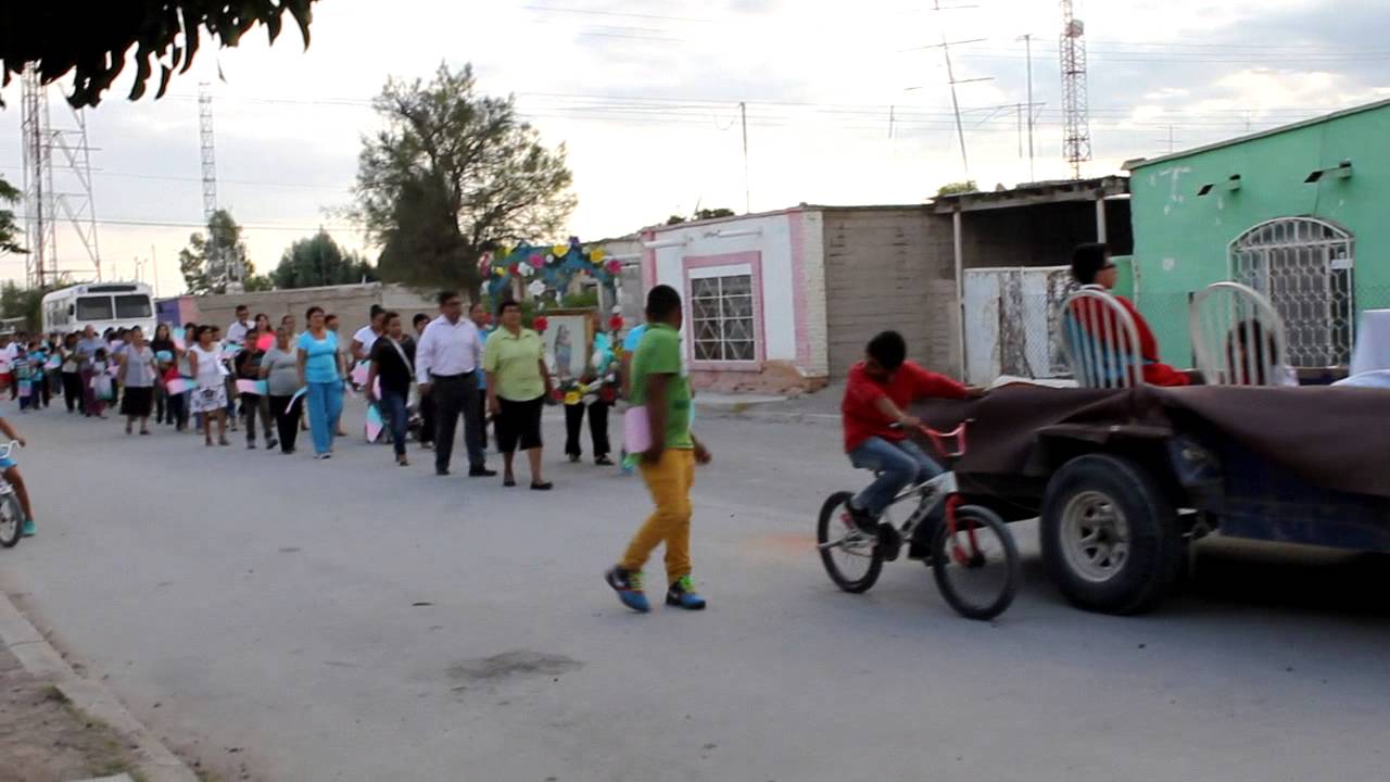 Tlahualilo Dgo Peregrinacion... calle Flores Magon - YouTube