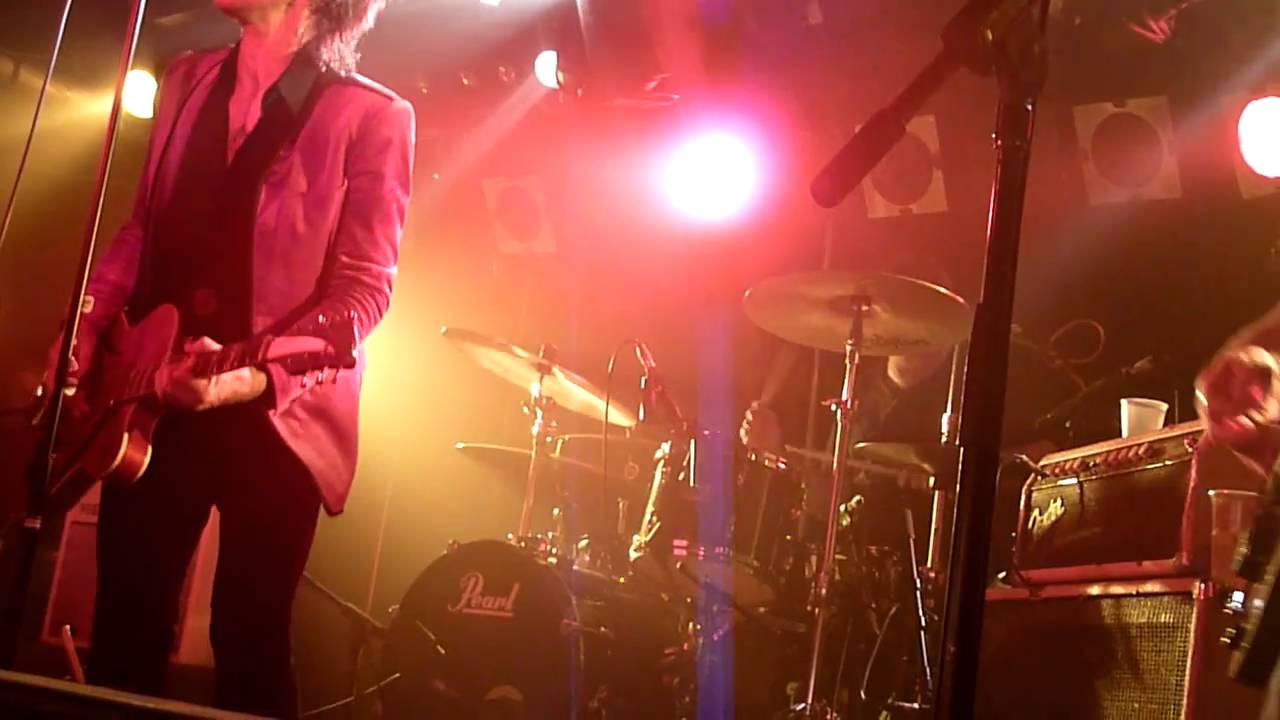 Minor Byrd - You Am I at the Maram, Canberra. 24/11/10 - YouTube