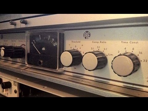 Analog PYE Compressor vs Waves Kramer PIE Compressor Plugin Shootout - YouTube