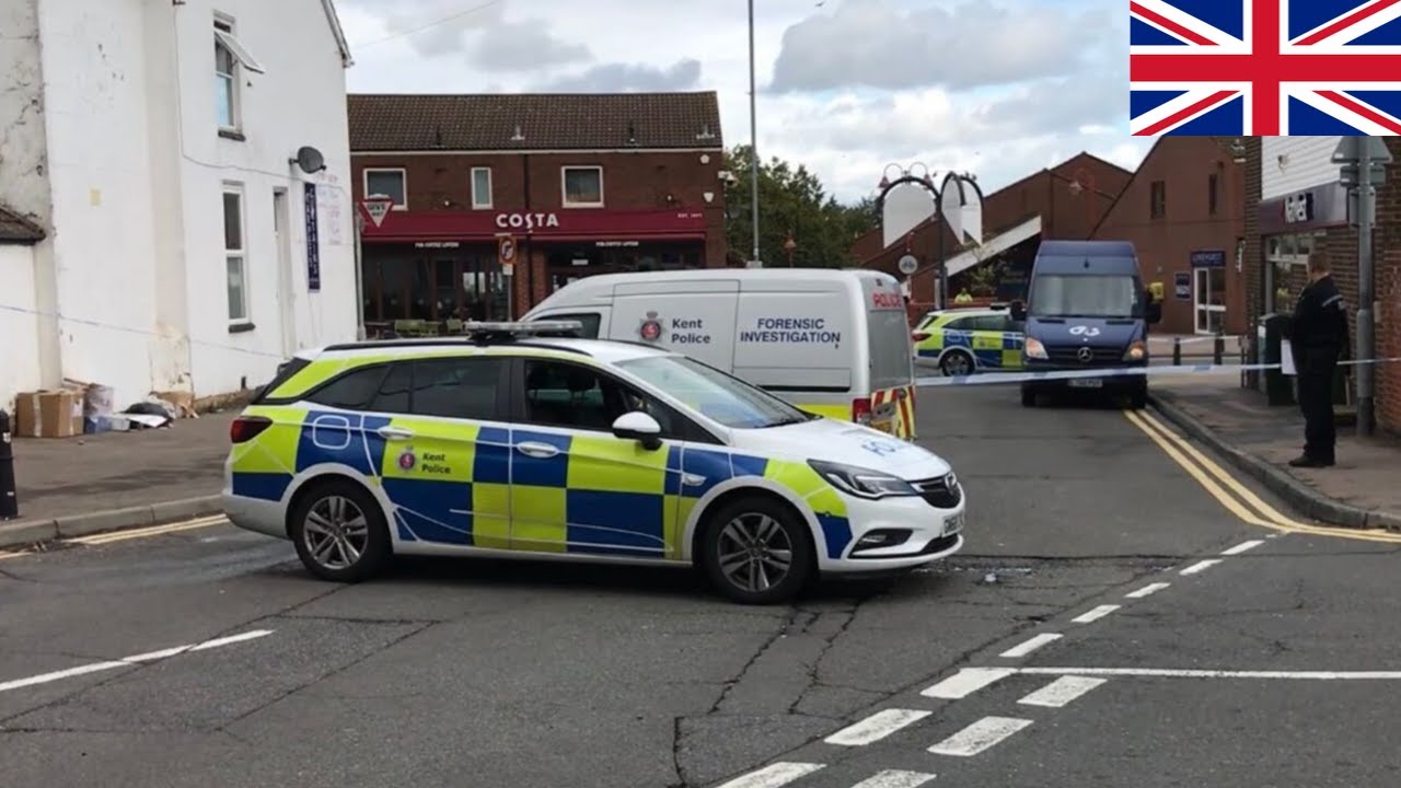 Armoured van// Bank Robbery// Heist // in rainham kent - YouTube