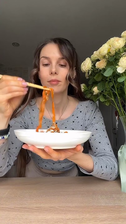 НЕОБЫЧНЫЙ САЛАТ ИЗ МОРКОВИ Asmrfood асмреда салат морковный Youtube
